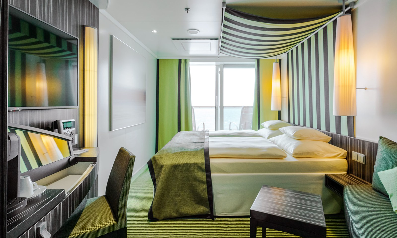 AIDAperla Images & Data >> Passengers & Restaurants