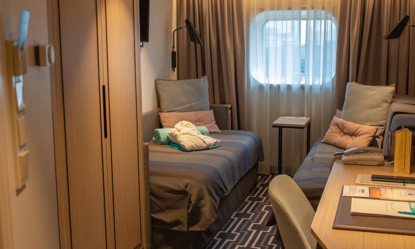 MS Amadea Cruise Ship: All Reviews & Itineraries