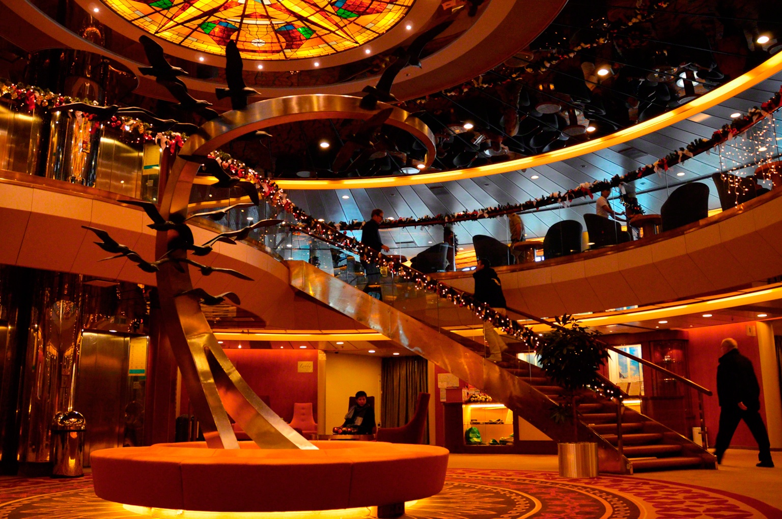 MS Artania Cruise Ship | All Reviews & Itineraries