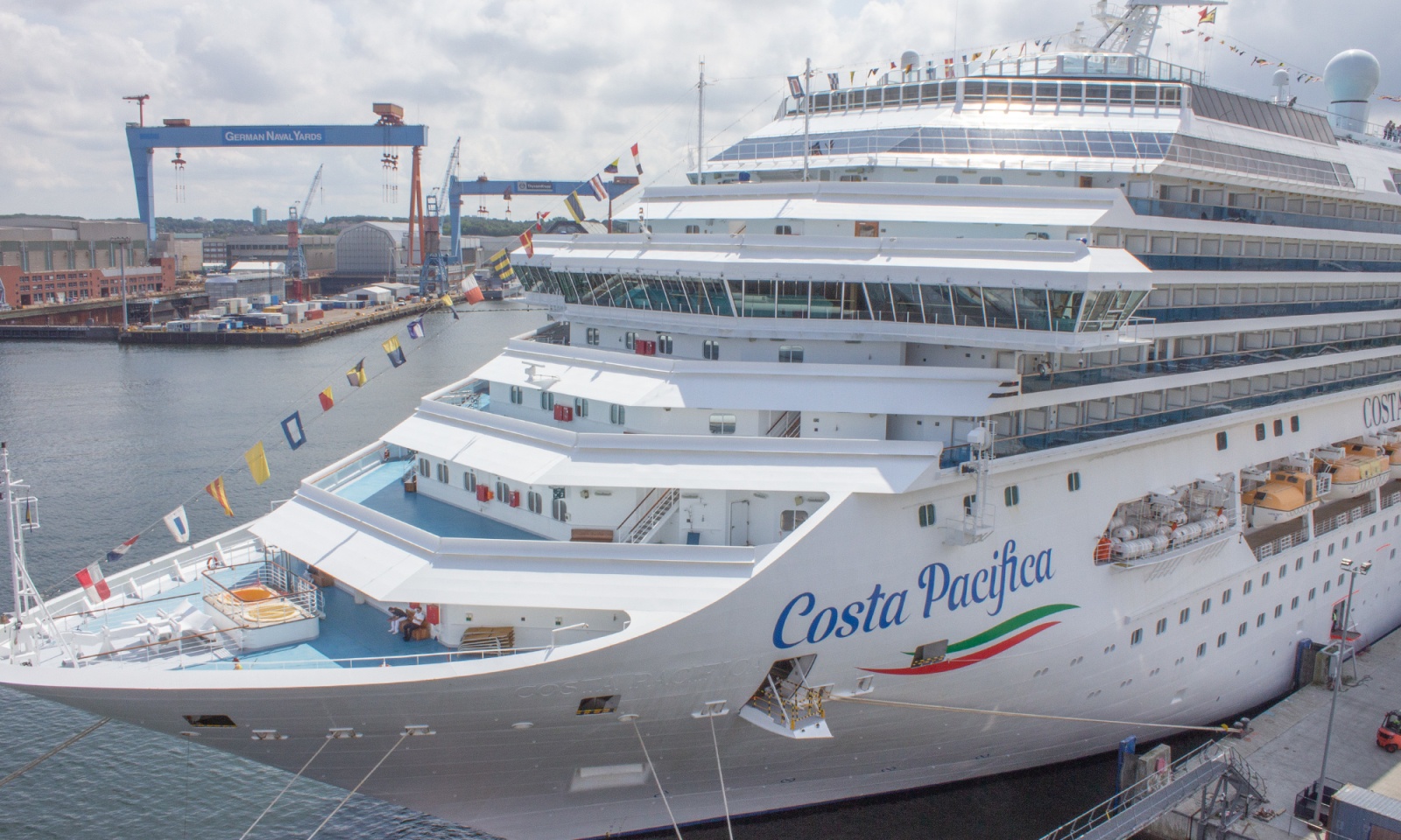 Costa Pacifica Cruise Ship | Reviews & Itineraries