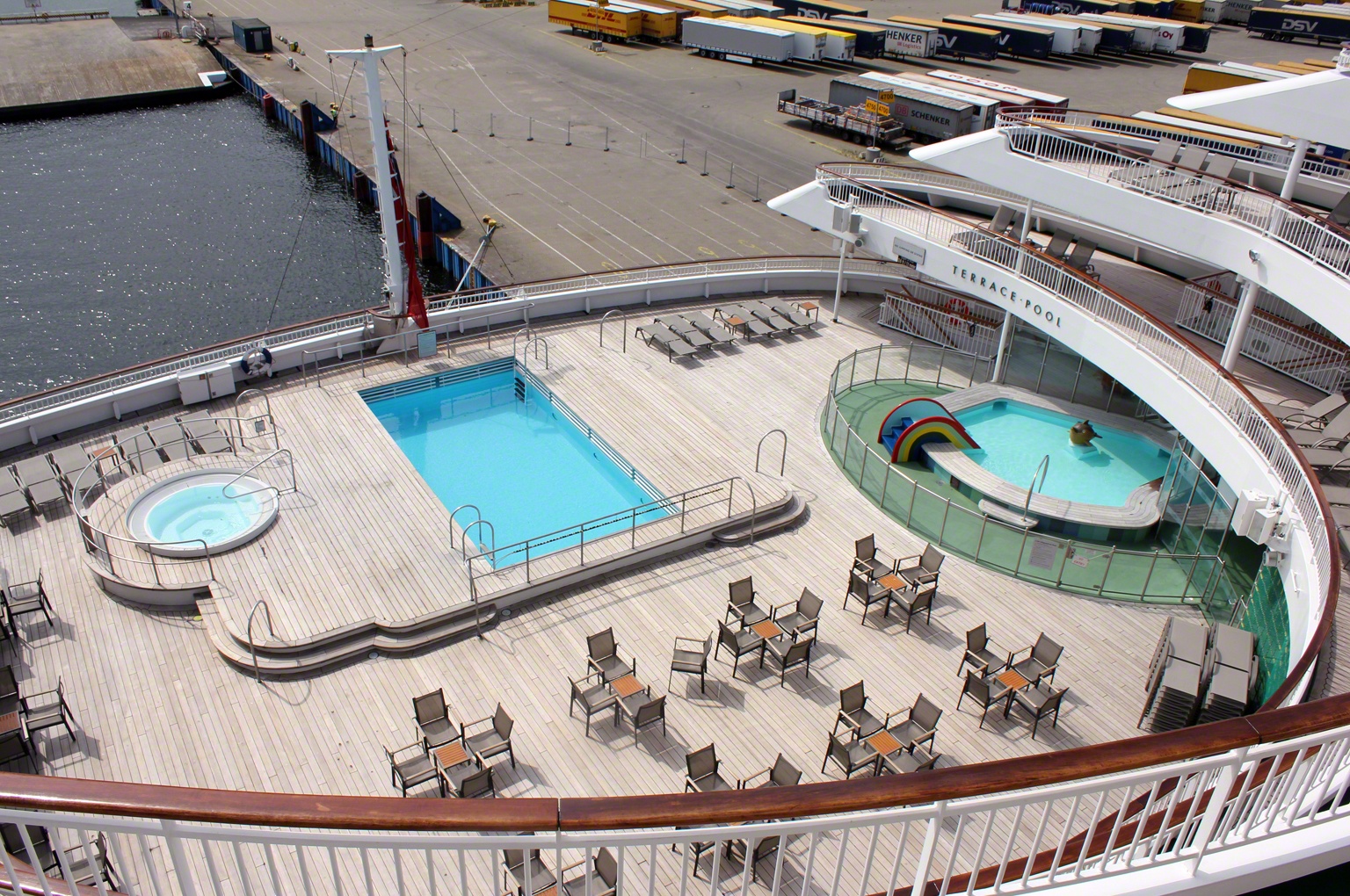 Aurora Cruise Ship For Adults Only | Review & Itineraries