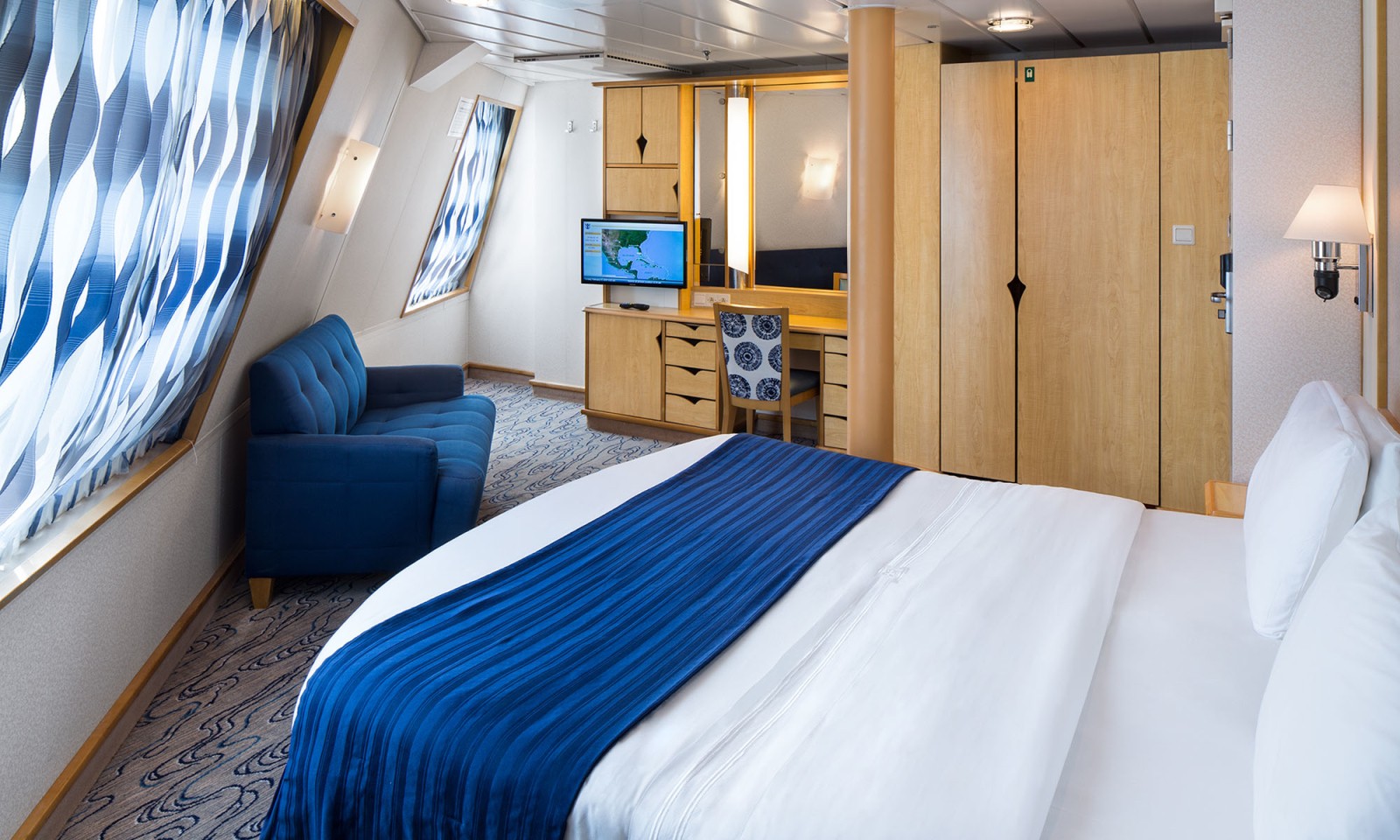 MS Navigator of the Seas Royal Caribbean