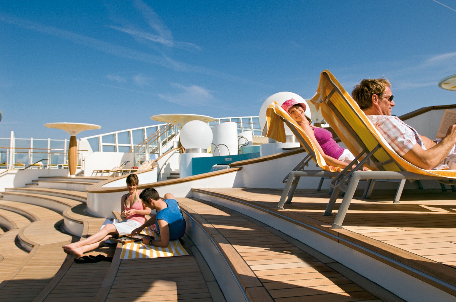 AIDAdiva Cruise Ship Reviews & Itineraries