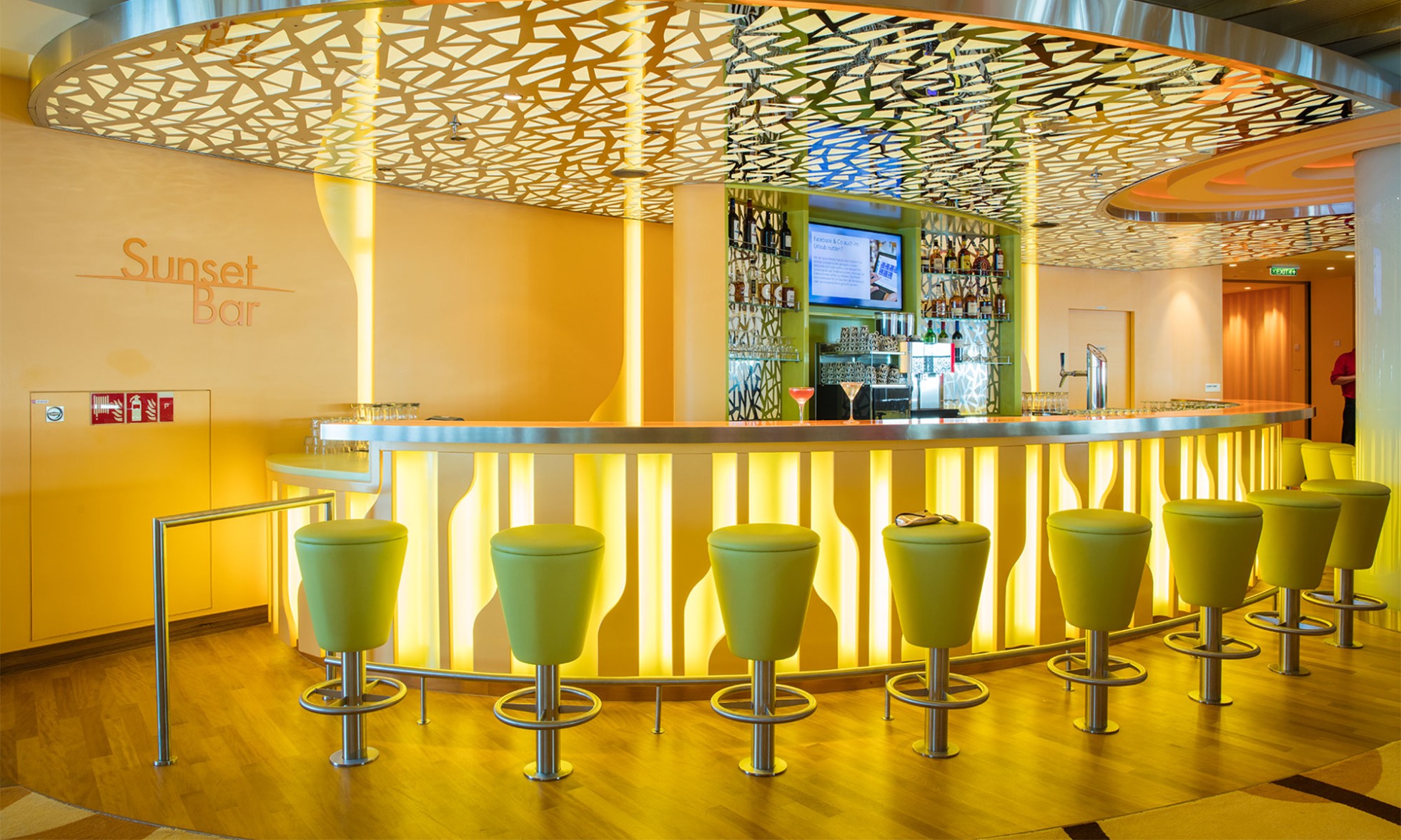 AIDAprima Pictures, Dates & Number of Passengers | AIDAprima offers