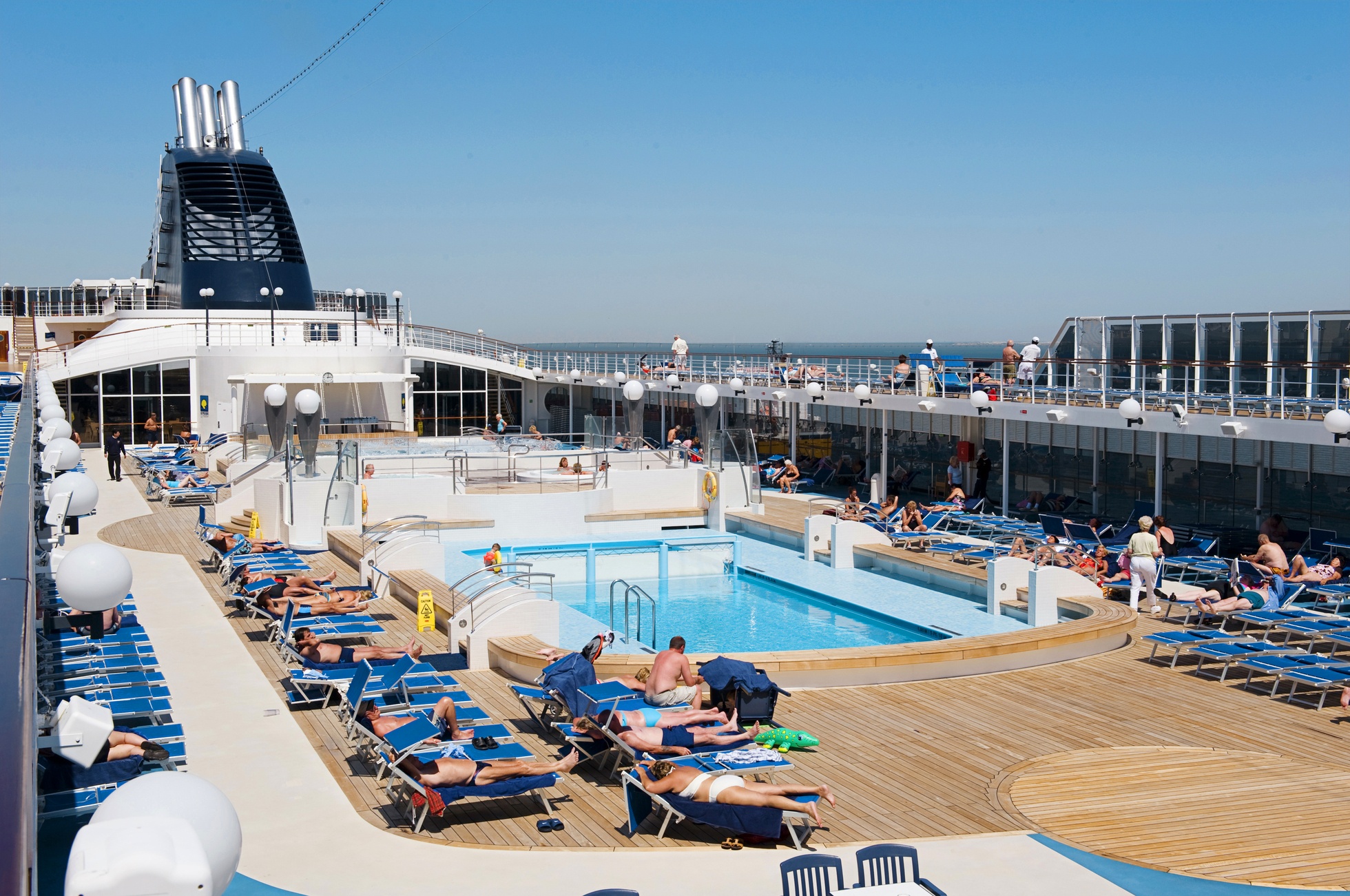 MSC Lirica Reviews & Images | All itineraries