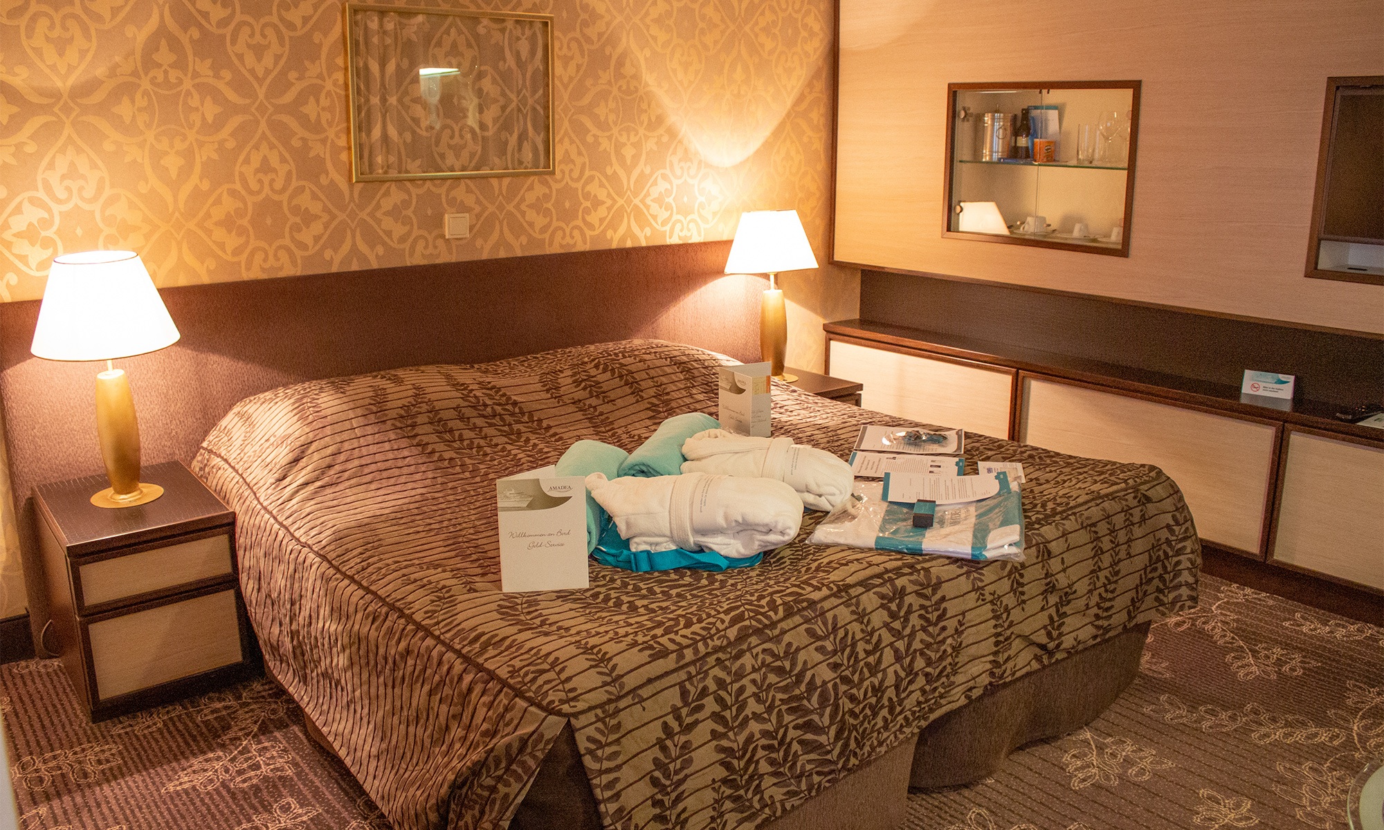 MS Amadea Cruise Ship: All Reviews & Itineraries