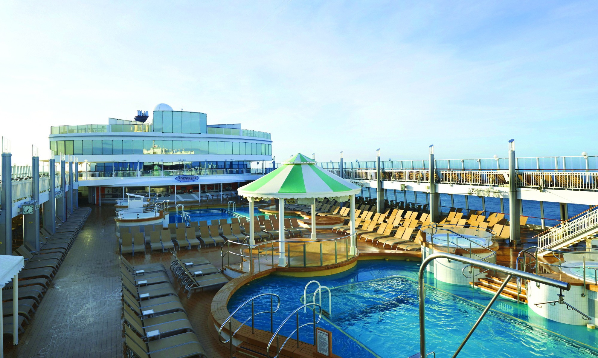 Norwegian Jewel Cruise Ship Reviews & Itineraries